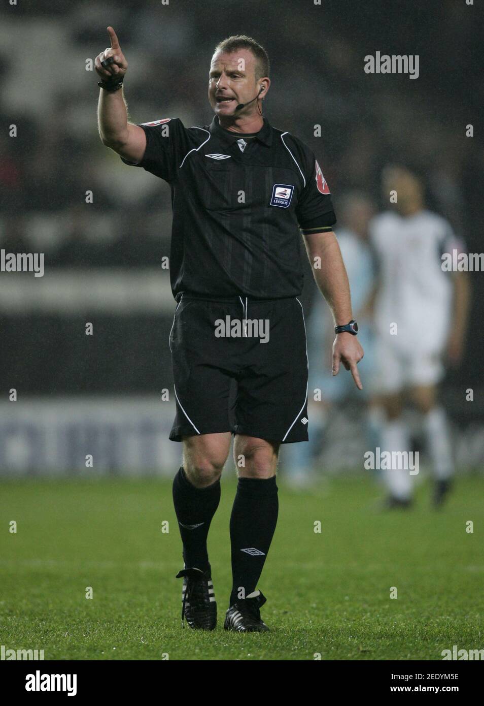 Referee kevin wright hi-res stock photography and images - Alamy