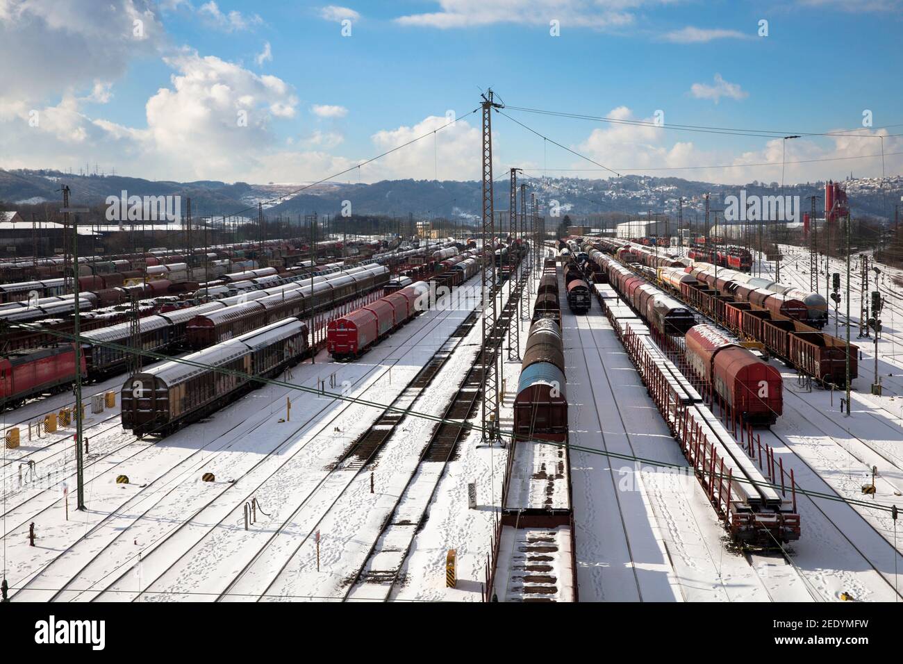 railroad shunting yard in Hagen-Vorhalle, freight trains, snow, winter ...