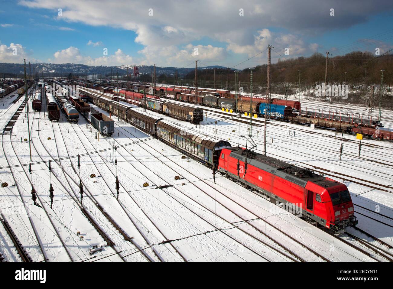 railroad shunting yard in Hagen-Vorhalle, freight trains, snow, winter ...