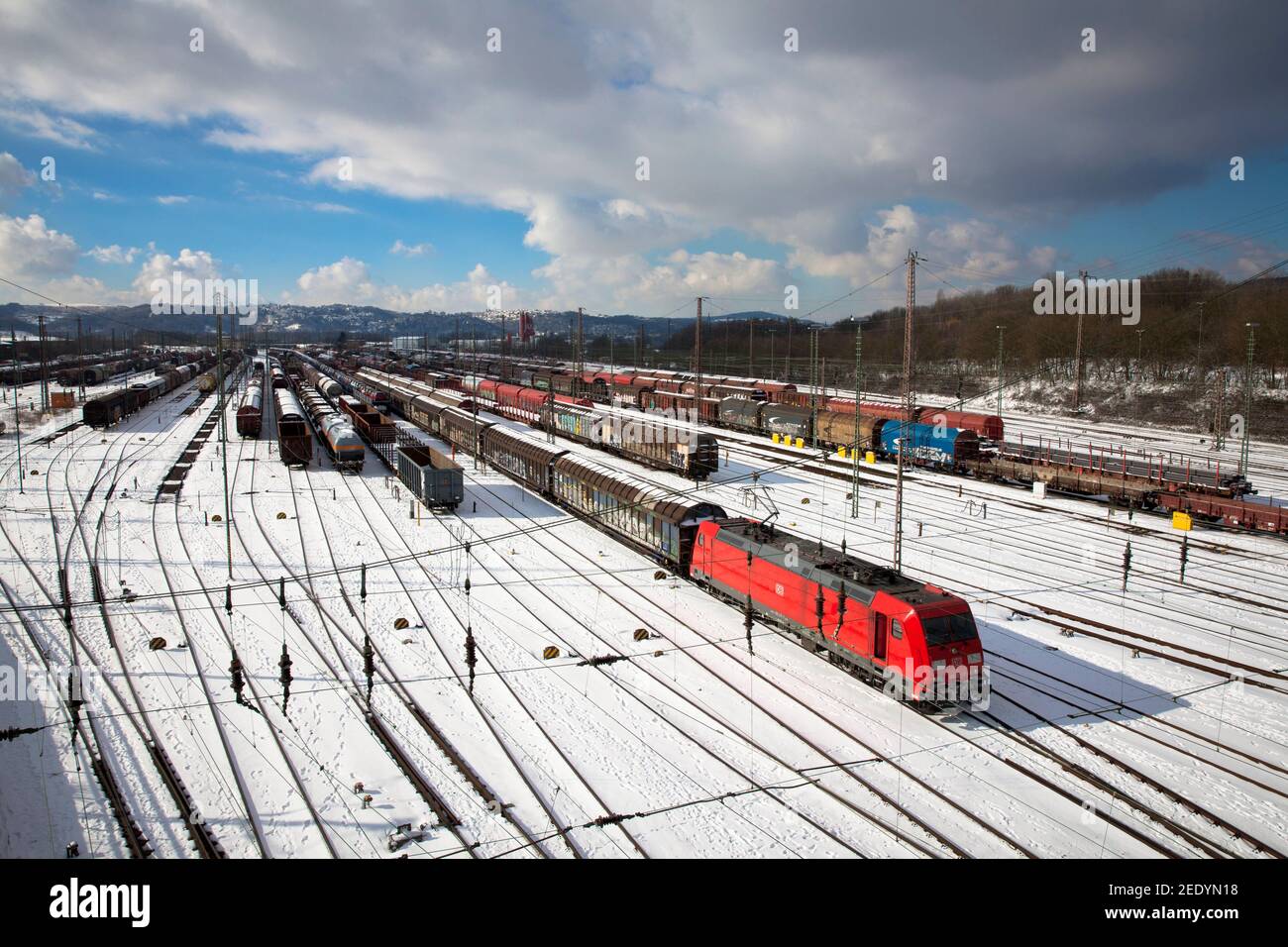 railroad shunting yard in Hagen-Vorhalle, freight trains, snow, winter ...