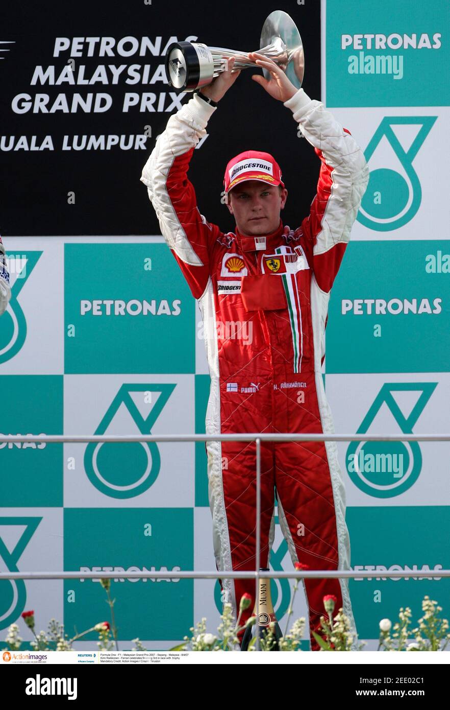 2007 kimi raikkonen trophy hi-res stock photography and images - Alamy