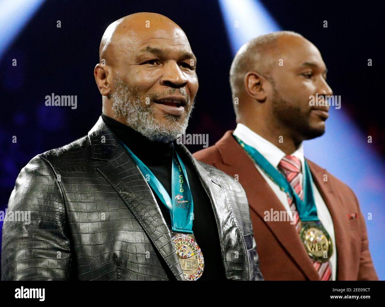 Mike tyson boxing in ring hi-res stock photography and images - Alamy