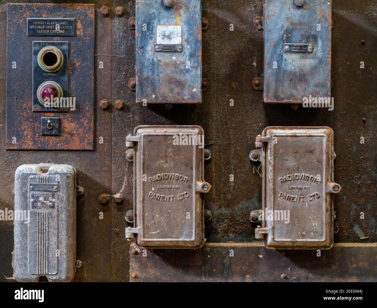 Electrical equipment hi-res stock photography and images - Alamy