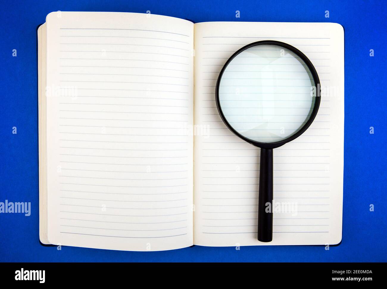 Magnifying Glass Blank Paper High Resolution Stock Photography and ...