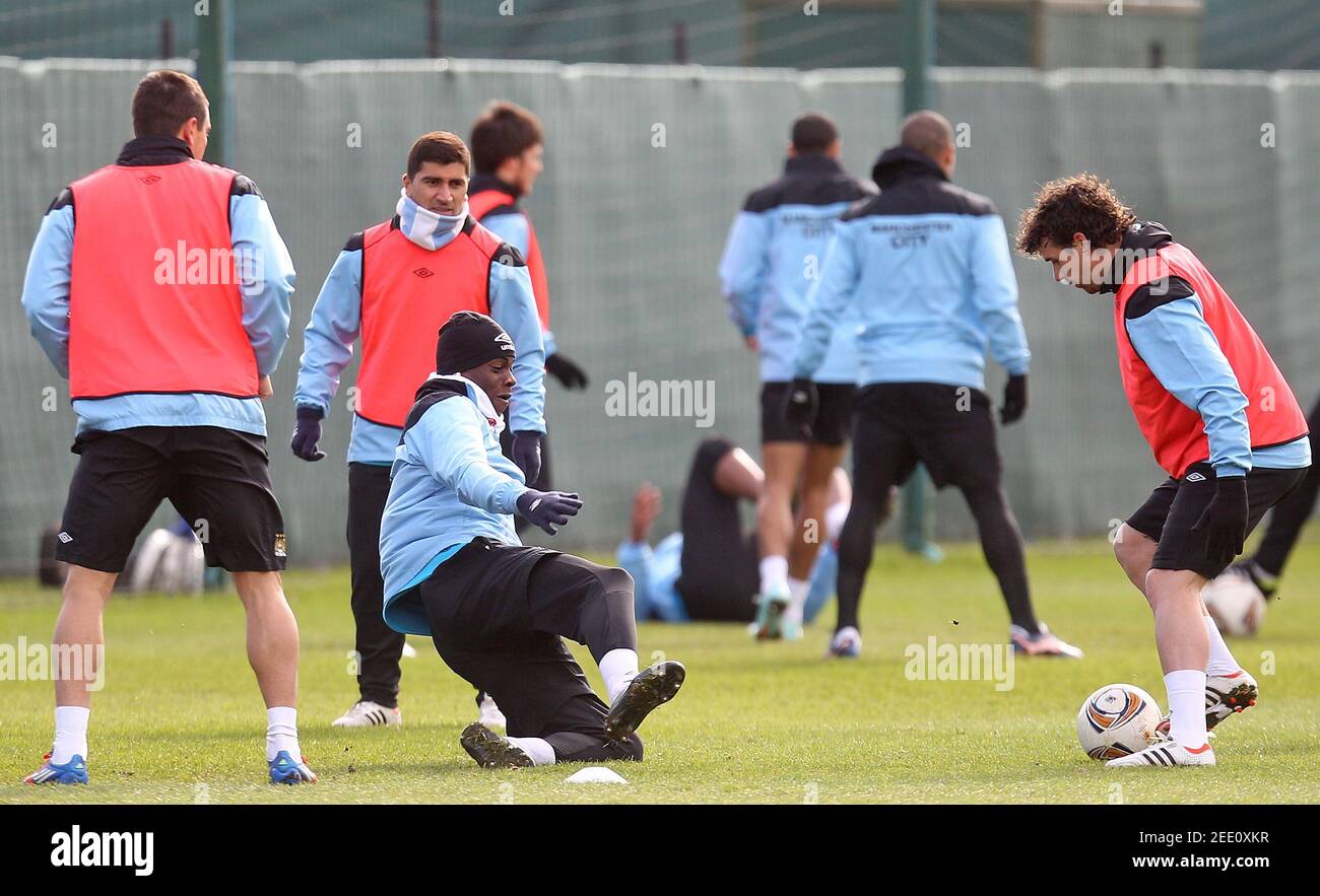 Owen hargreaves manchester city hi-res stock photography and images - Alamy