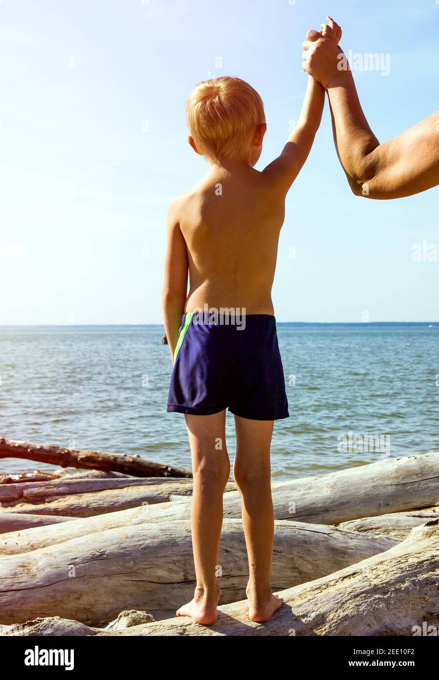 Child stand hi-res stock photography and images - Alamy