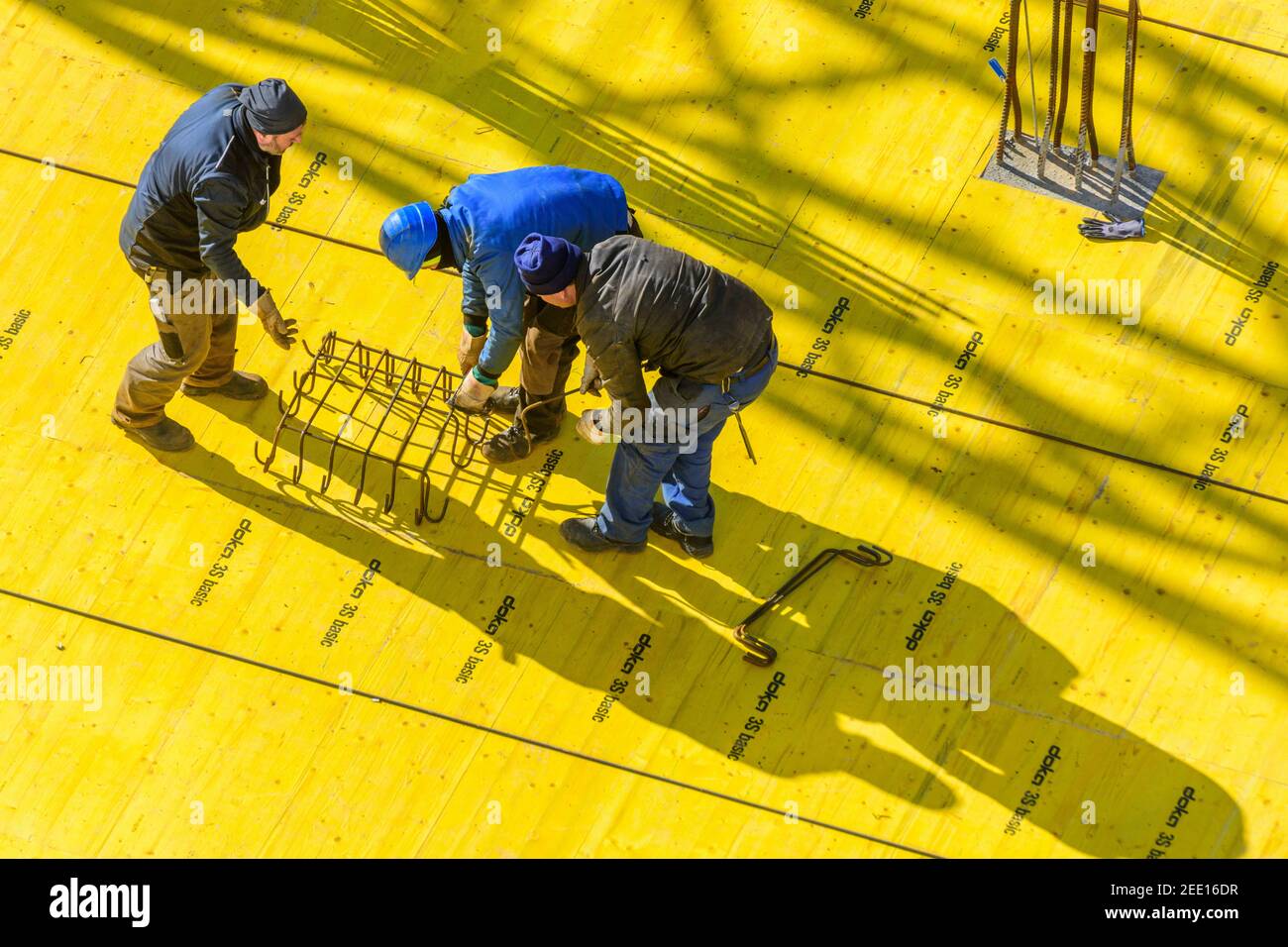 Install reinforcement braiding hi-res stock photography and images - Alamy