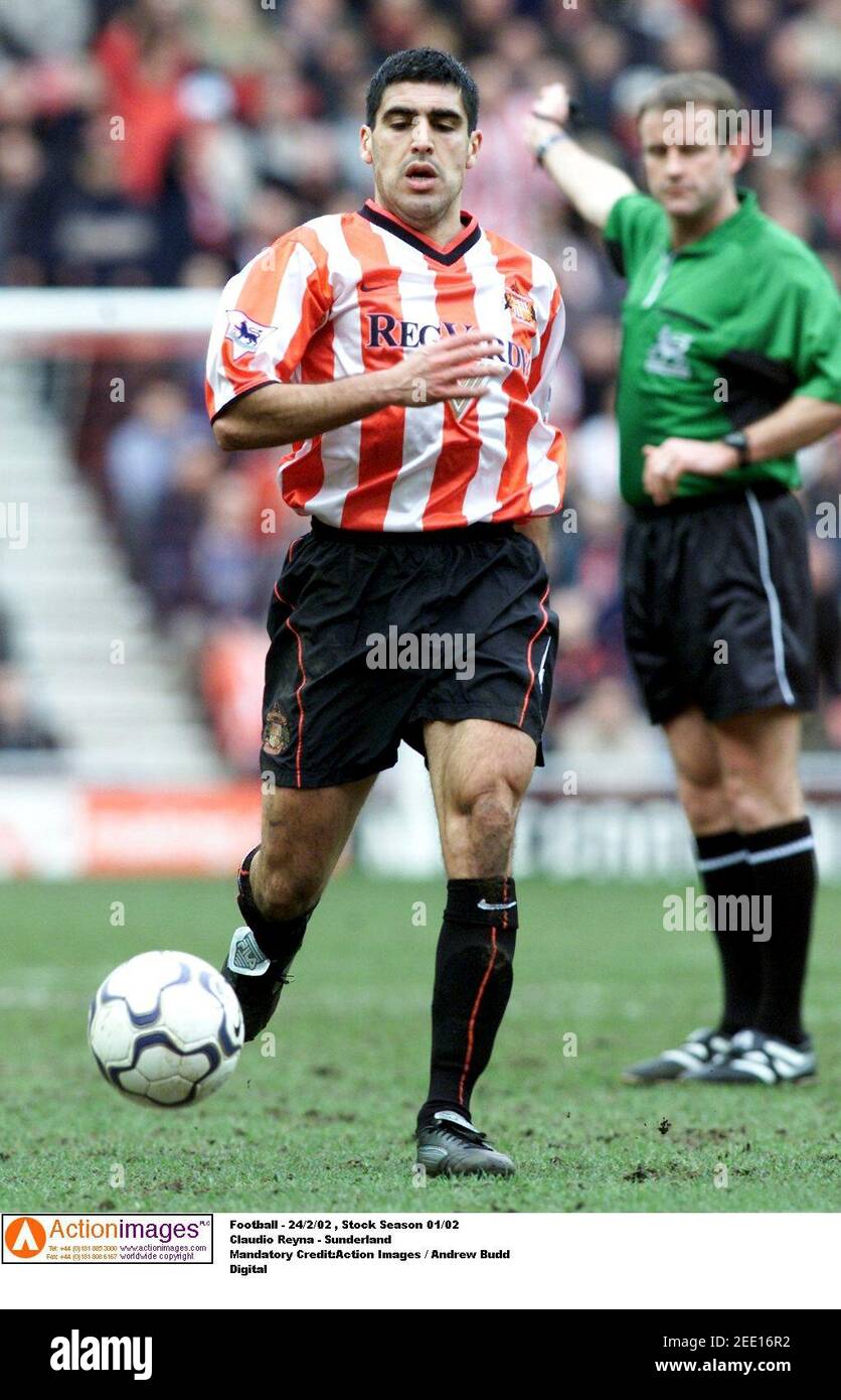 Sport football claudio reyna hi-res stock photography and images - Alamy