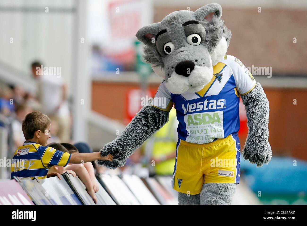 Wolfie mascot hi-res stock photography and images - Alamy
