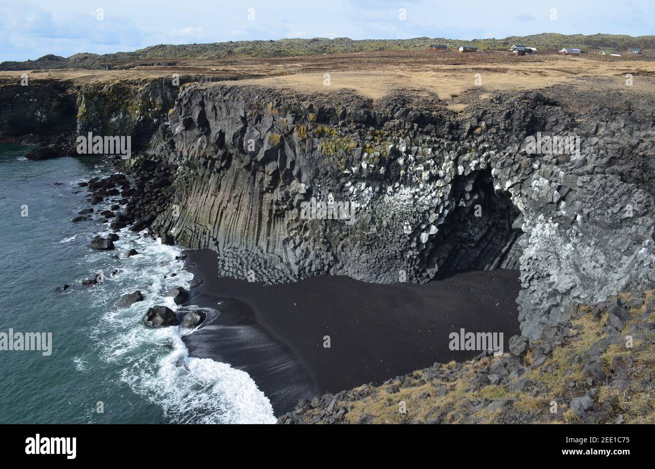 Towering cliffs and columns hi-res stock photography and images - Alamy