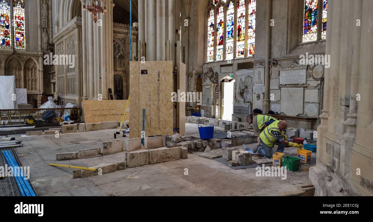 Fixing sagging floors hi-res stock photography and images - Alamy