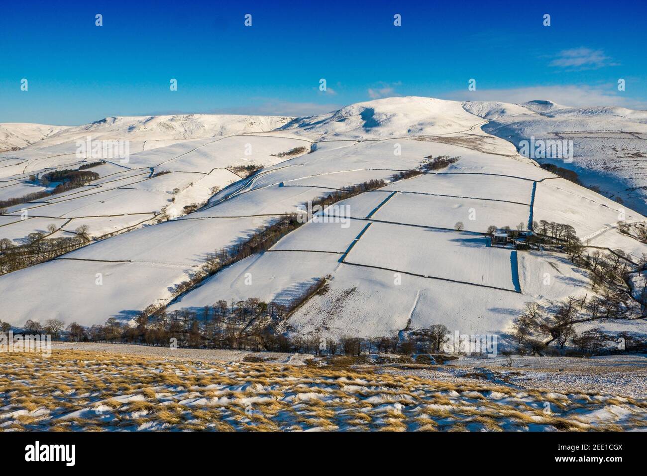 Kinderlow End and The western side of Kinder Scout in winter snow from ...