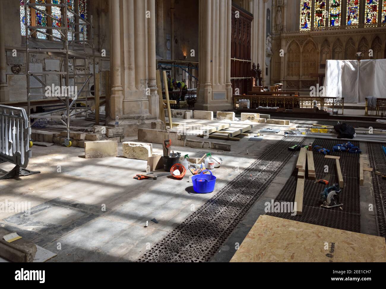 Fixing sagging floors hi-res stock photography and images - Alamy