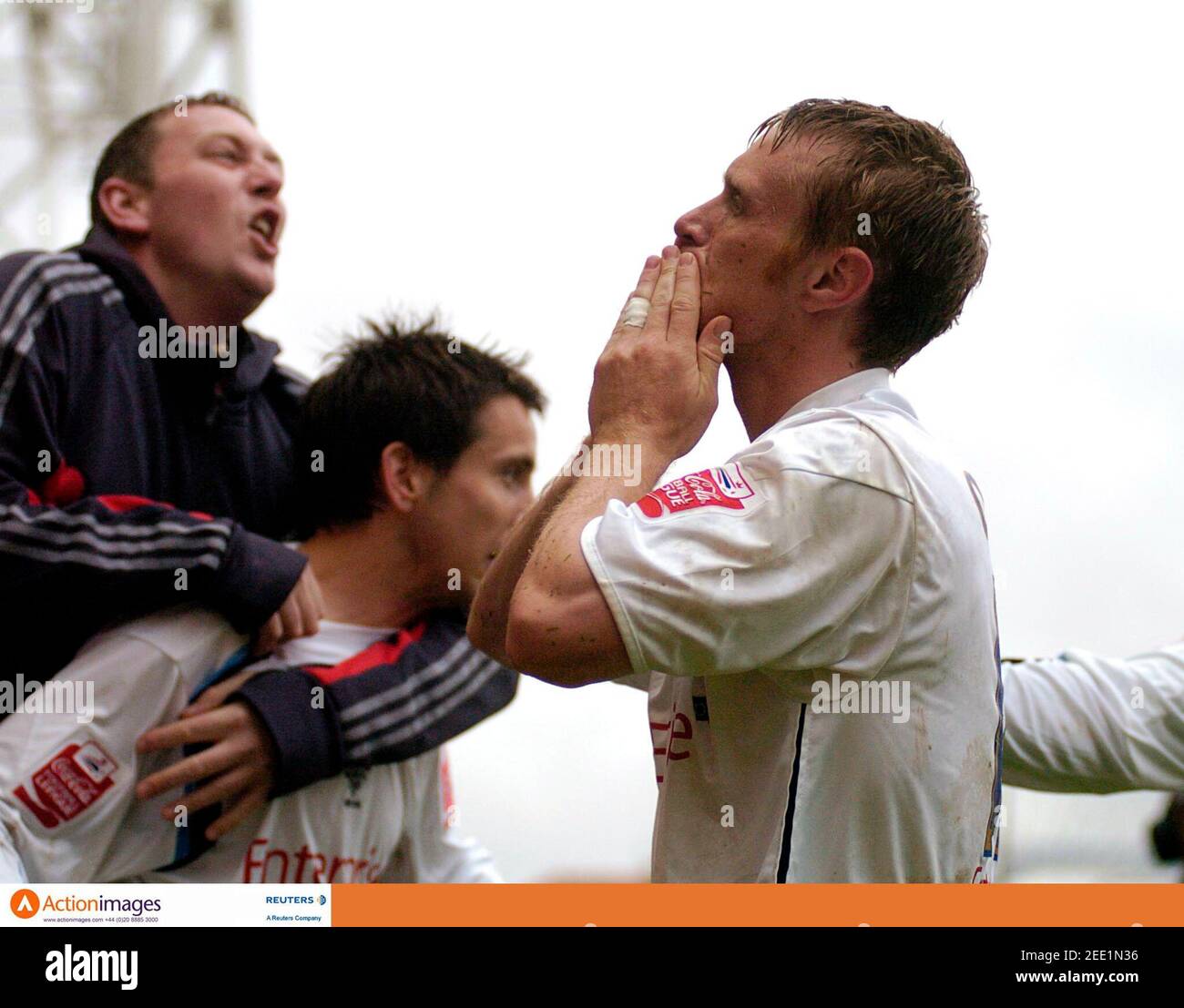 Brett ormerod celebrates his goal hi-res stock photography and images ...