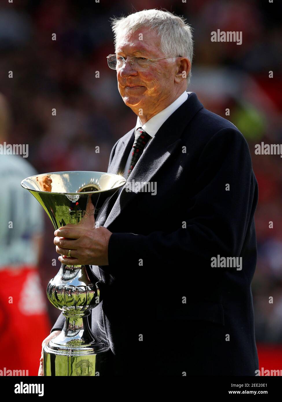 Sir alex ferguson 1999 hi-res stock photography and images - Alamy