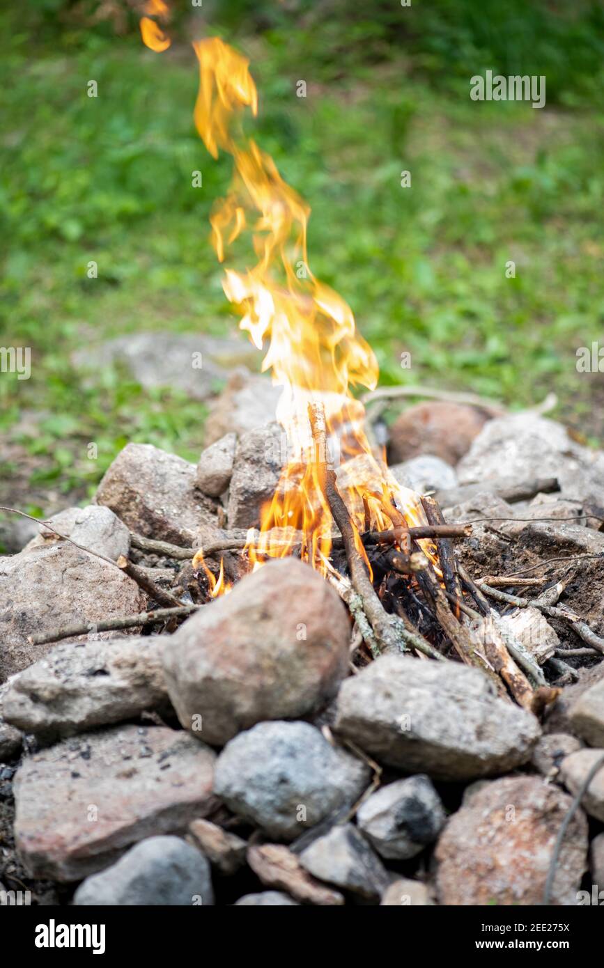 Stone campfire ring hi-res stock photography and images - Alamy