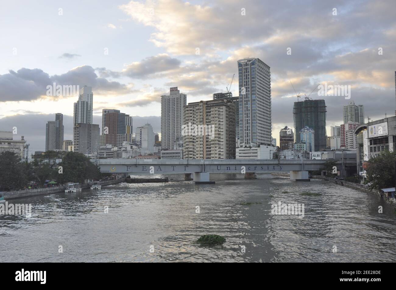 Bridge manila hi-res stock photography and images - Alamy