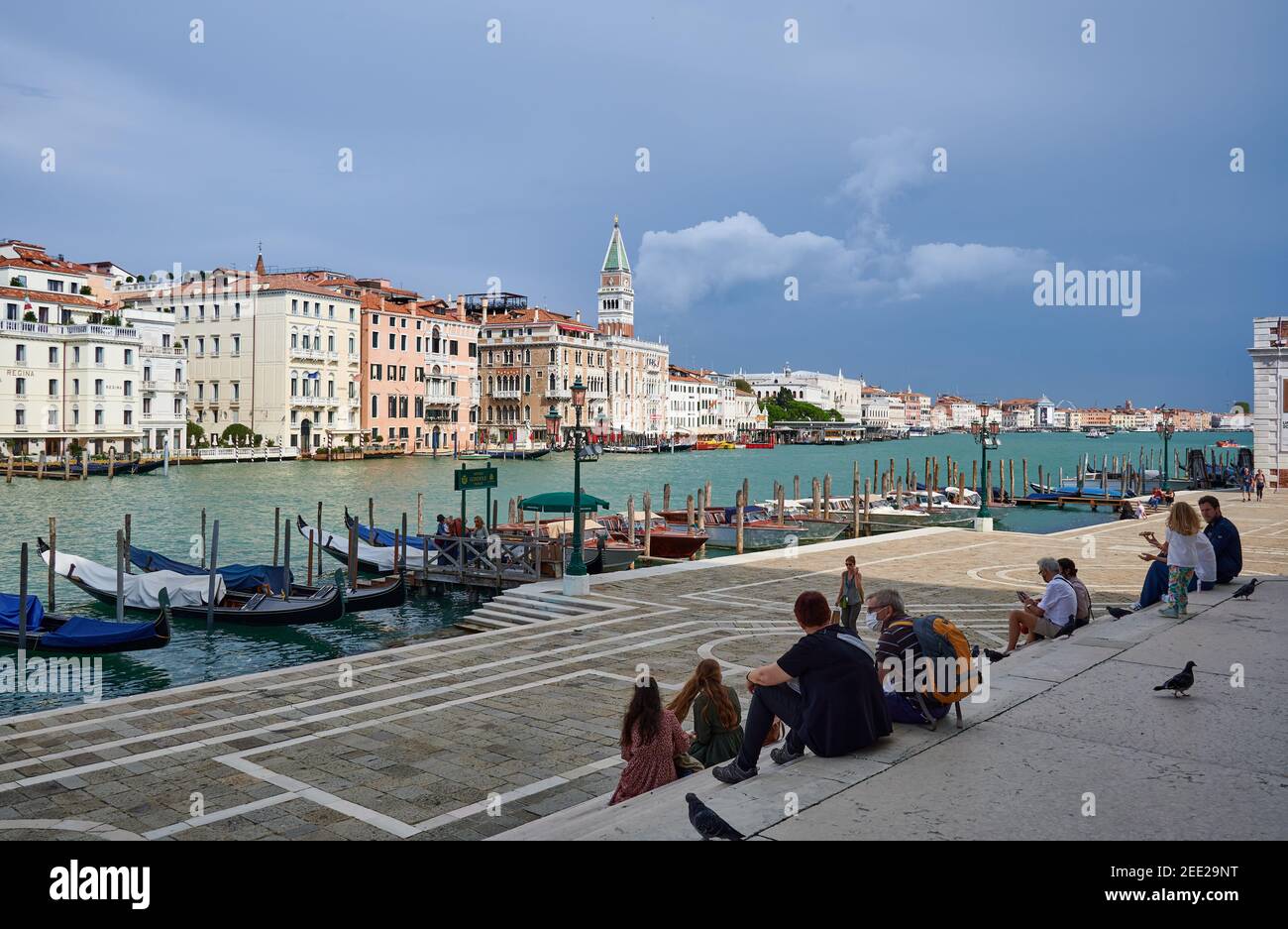 typical Venetian house facades on the Grand Canal, Venice, Veneto ...