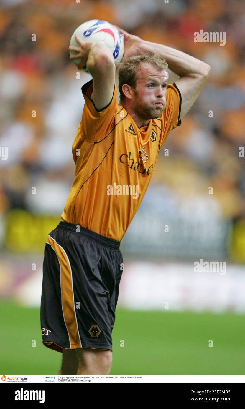 Sport football action mark clyde hi-res stock photography and images ...