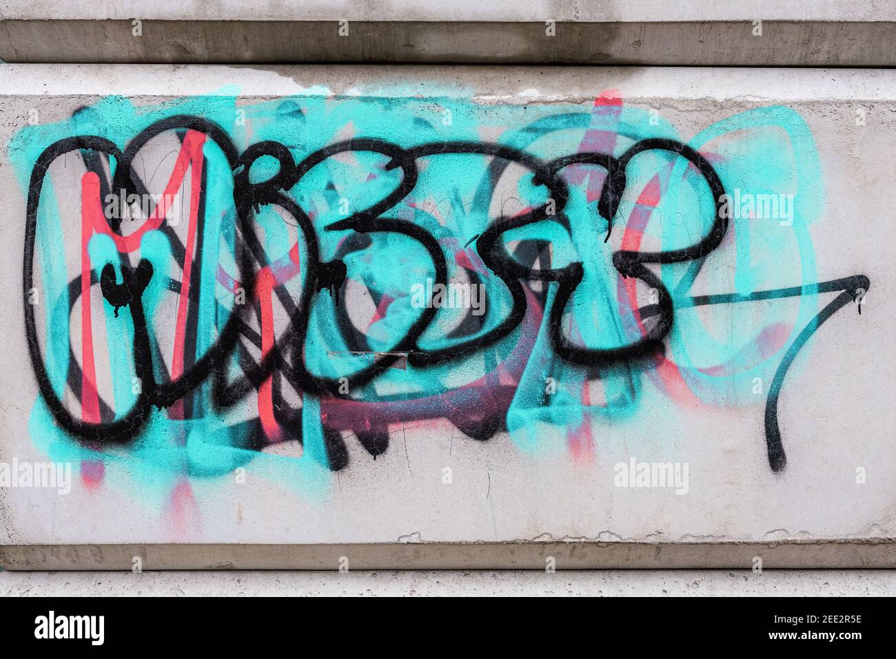 Minimalist Graffiti High Resolution Stock Photography and Images - Alamy