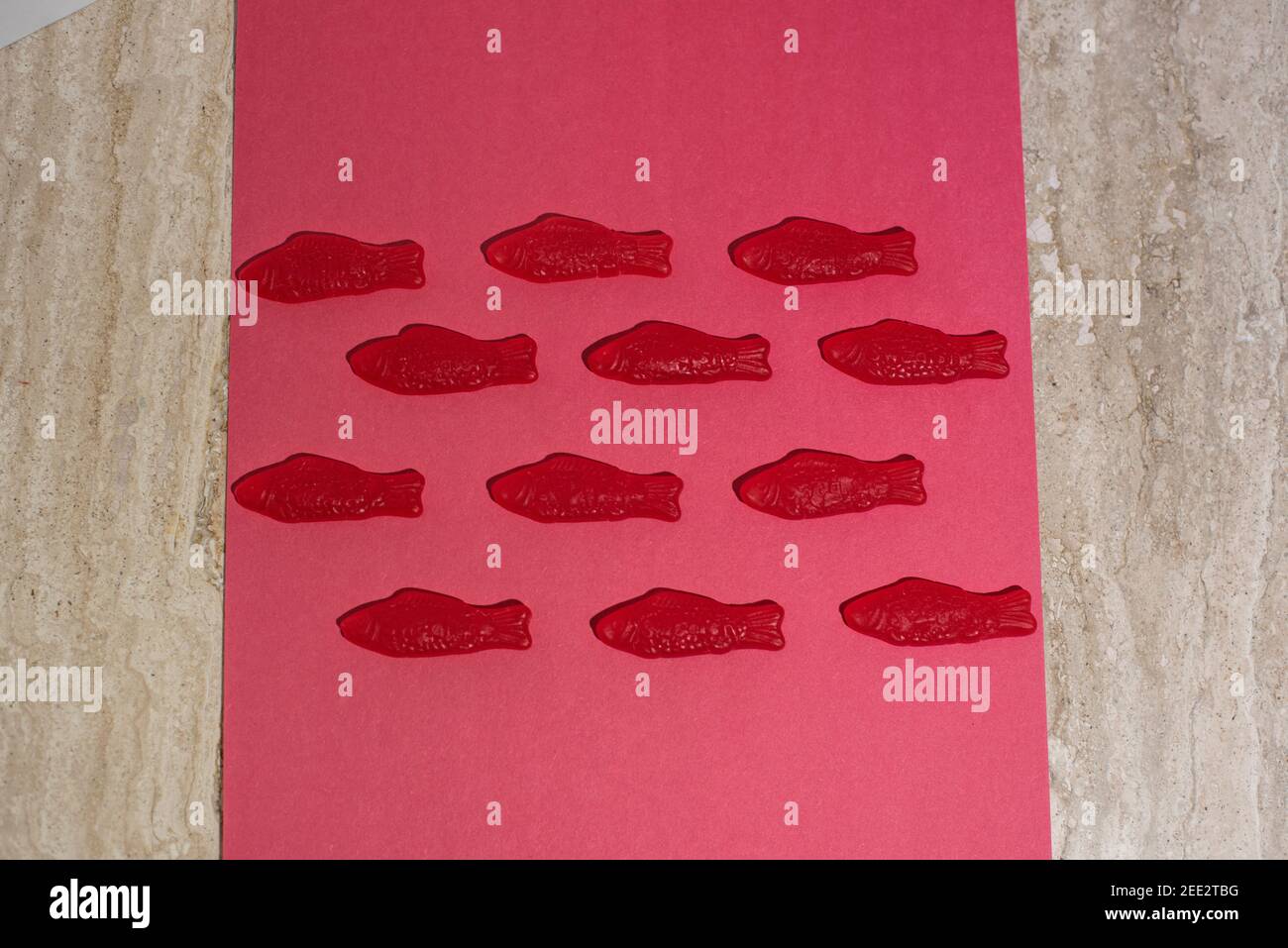 Minimal repeating pattern hi-res stock photography and images - Alamy