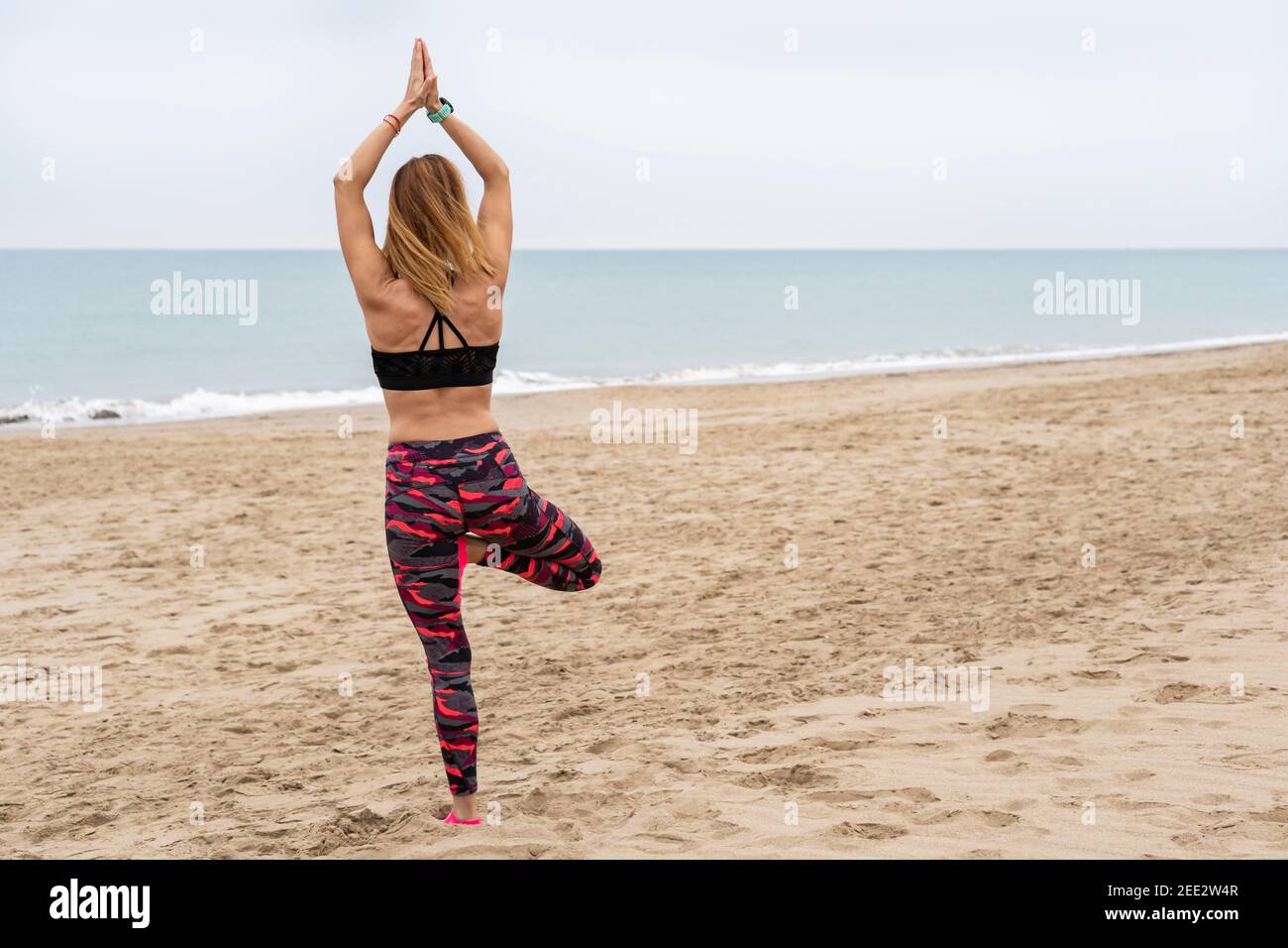 Standing balance hi-res stock photography and images - Alamy