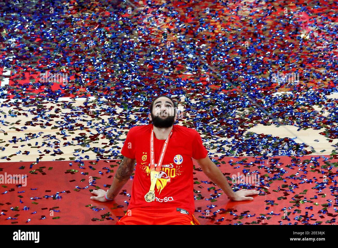 Basketball court with confetti hi-res stock photography and images - Alamy
