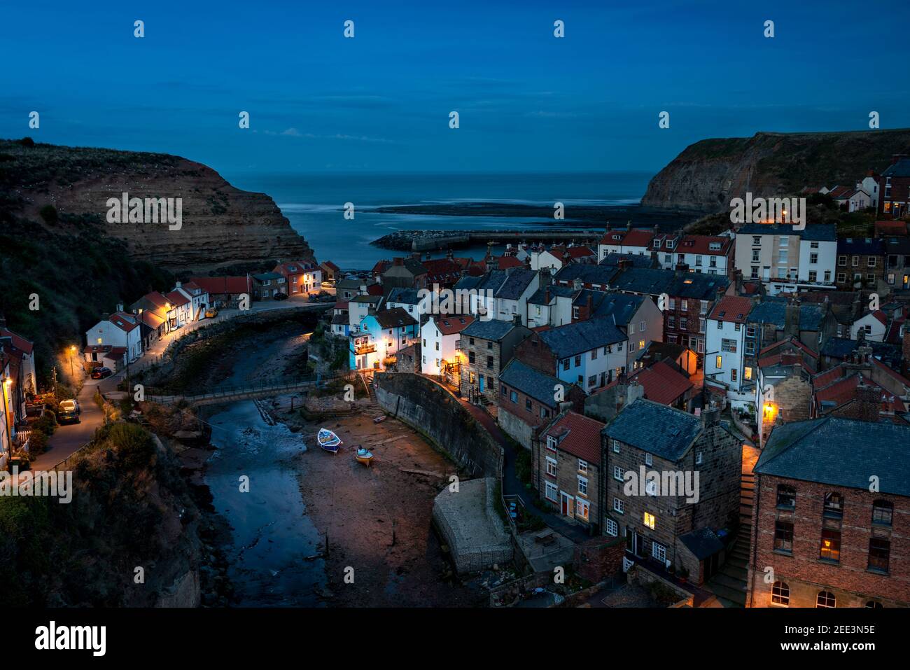 Village of Staithes on the North Yorkshire coast at night, England ...