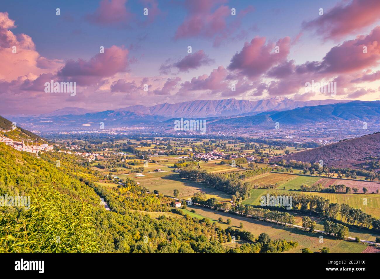 Vasto, Abruzzo, Italy: landscape at dawn of the old town on the green ...