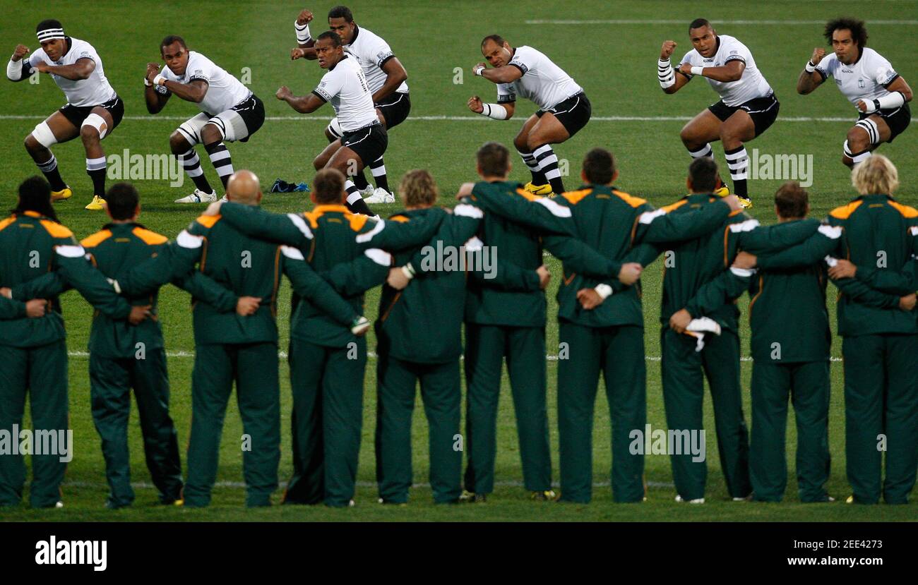 Fiji perform cibi war dance hi-res stock photography and images - Alamy