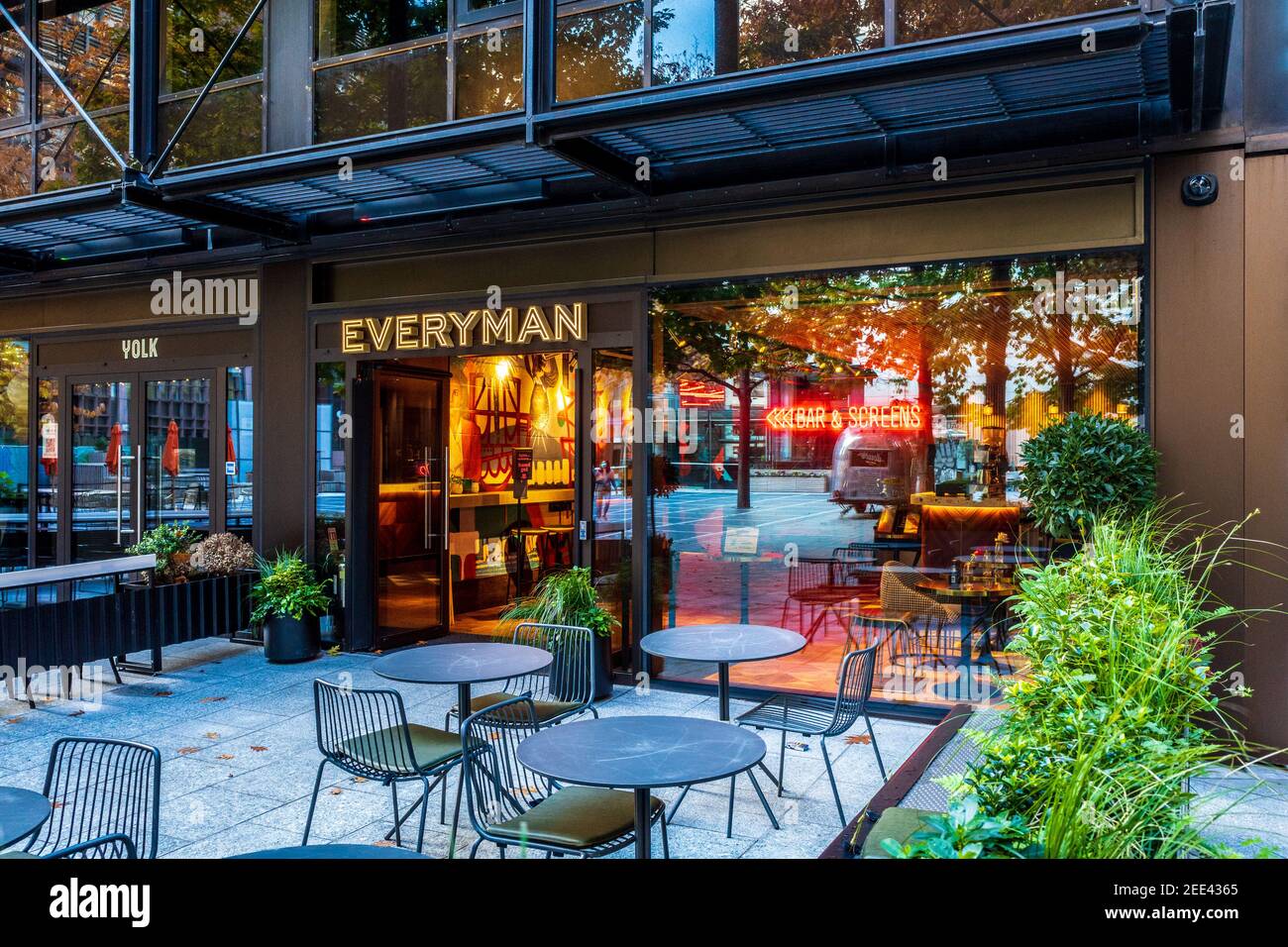 Everyman cinema hi-res stock photography and images - Alamy