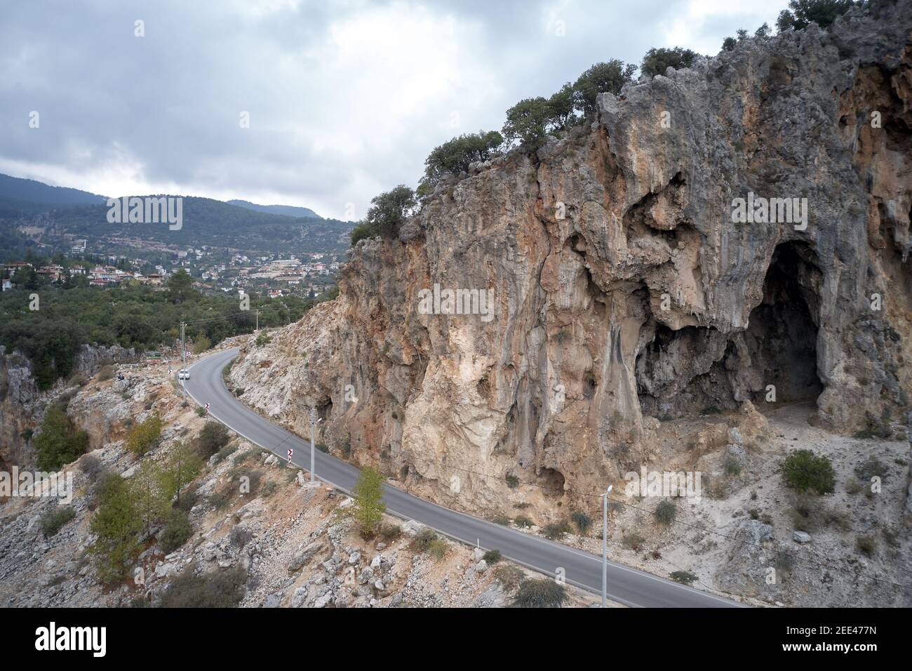 Cliff hillside hi-res stock photography and images - Alamy