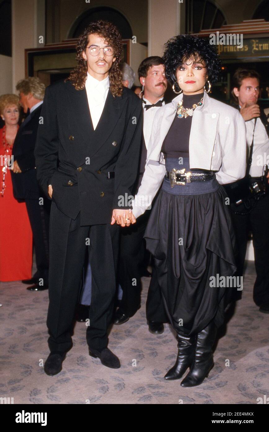 BEVERLY HILLS, CA - JANUARY 30: Janet Jackson and boyfriend Rene ...