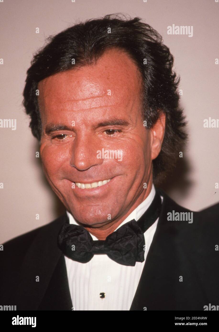 Julio iglesias hi-res stock photography and images - Alamy