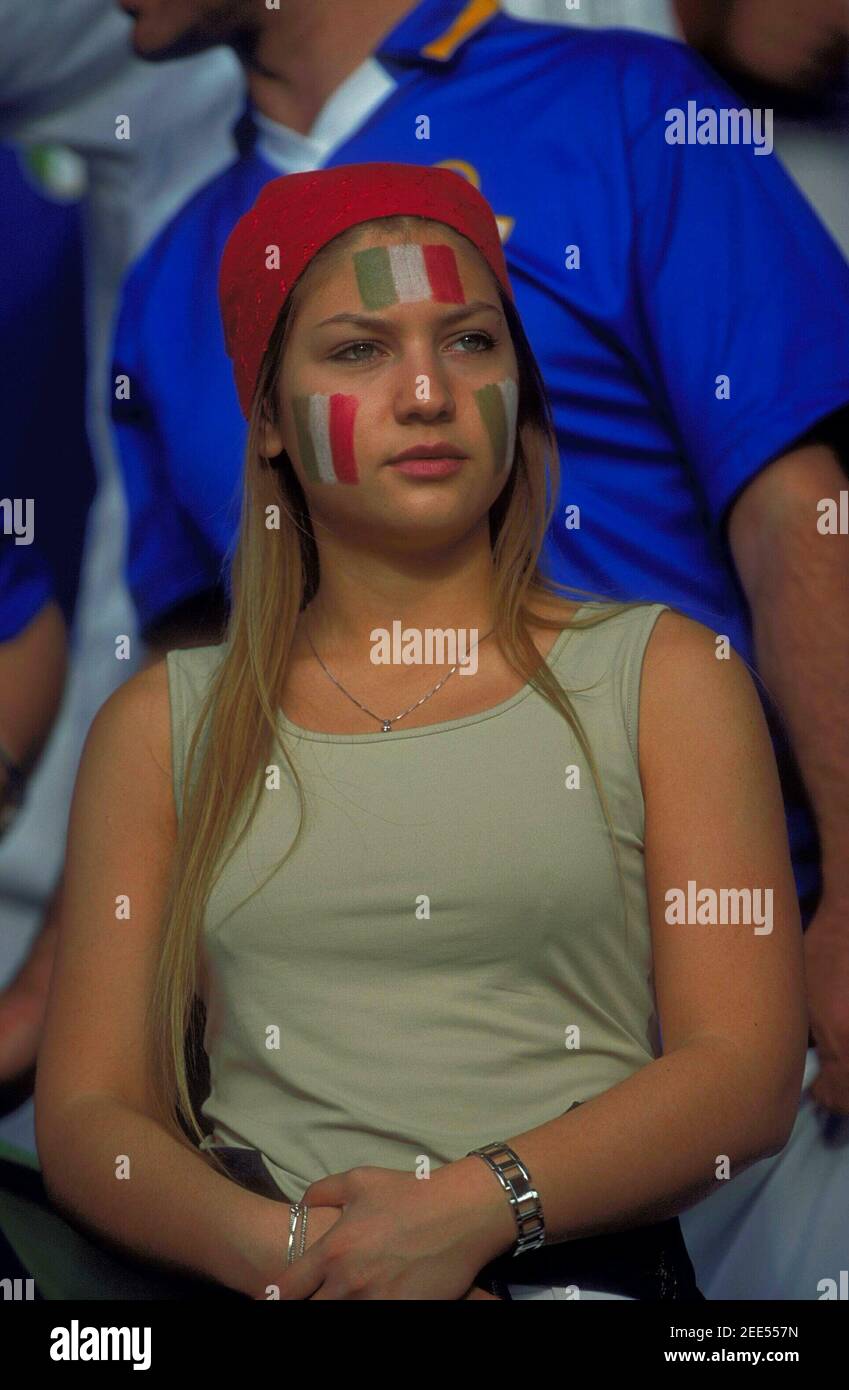 Euro 2000 Holland High Resolution Stock Photography and Images - Alamy