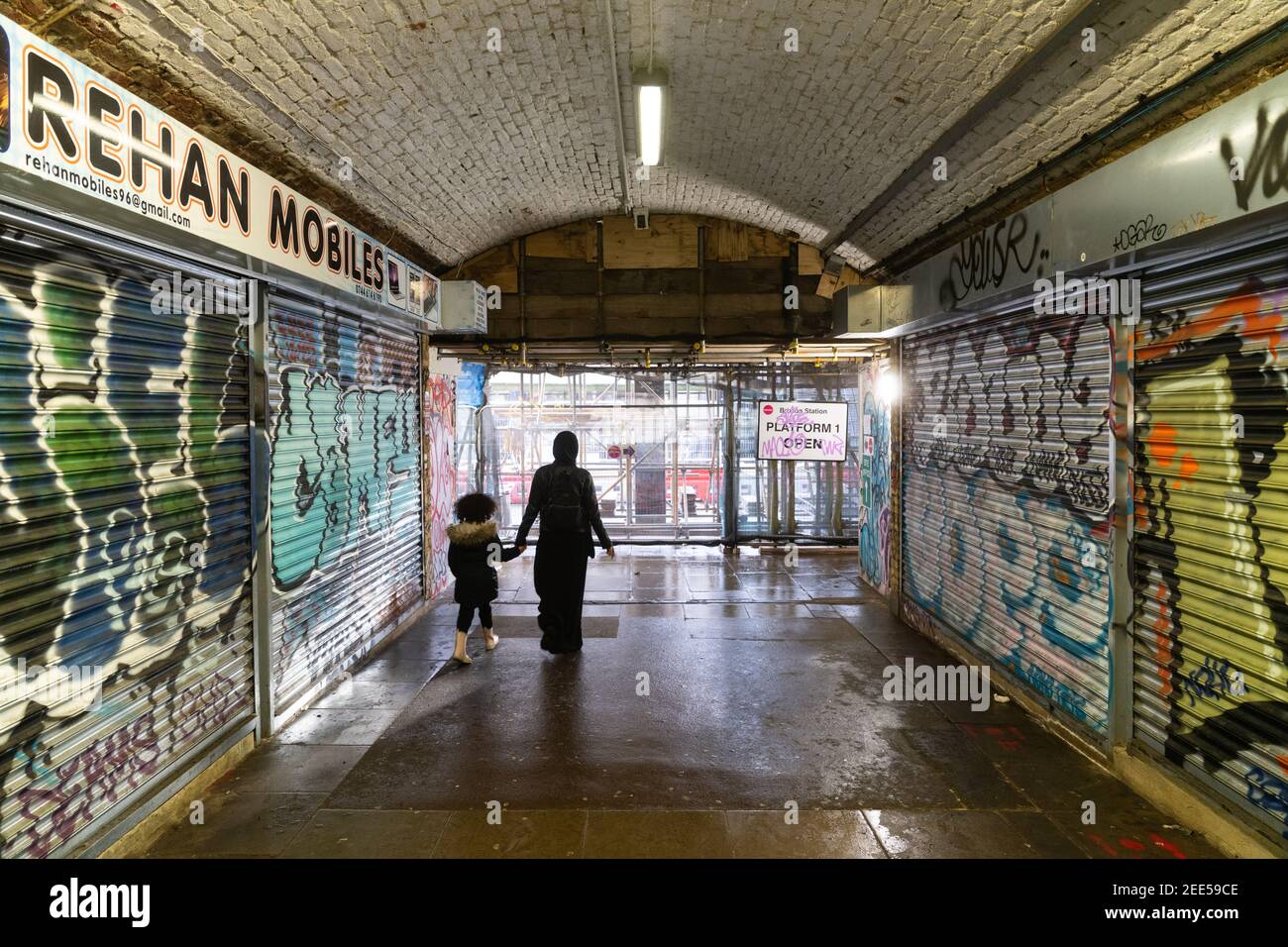 Brixton railway station entrance hi-res stock photography and images ...