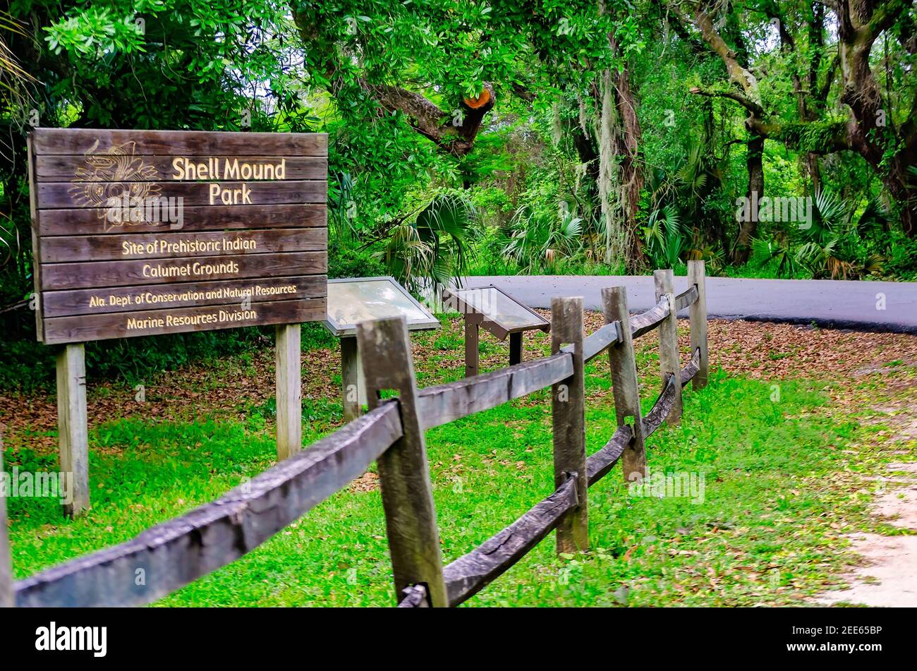 Native american shell mounds hi-res stock photography and images - Alamy