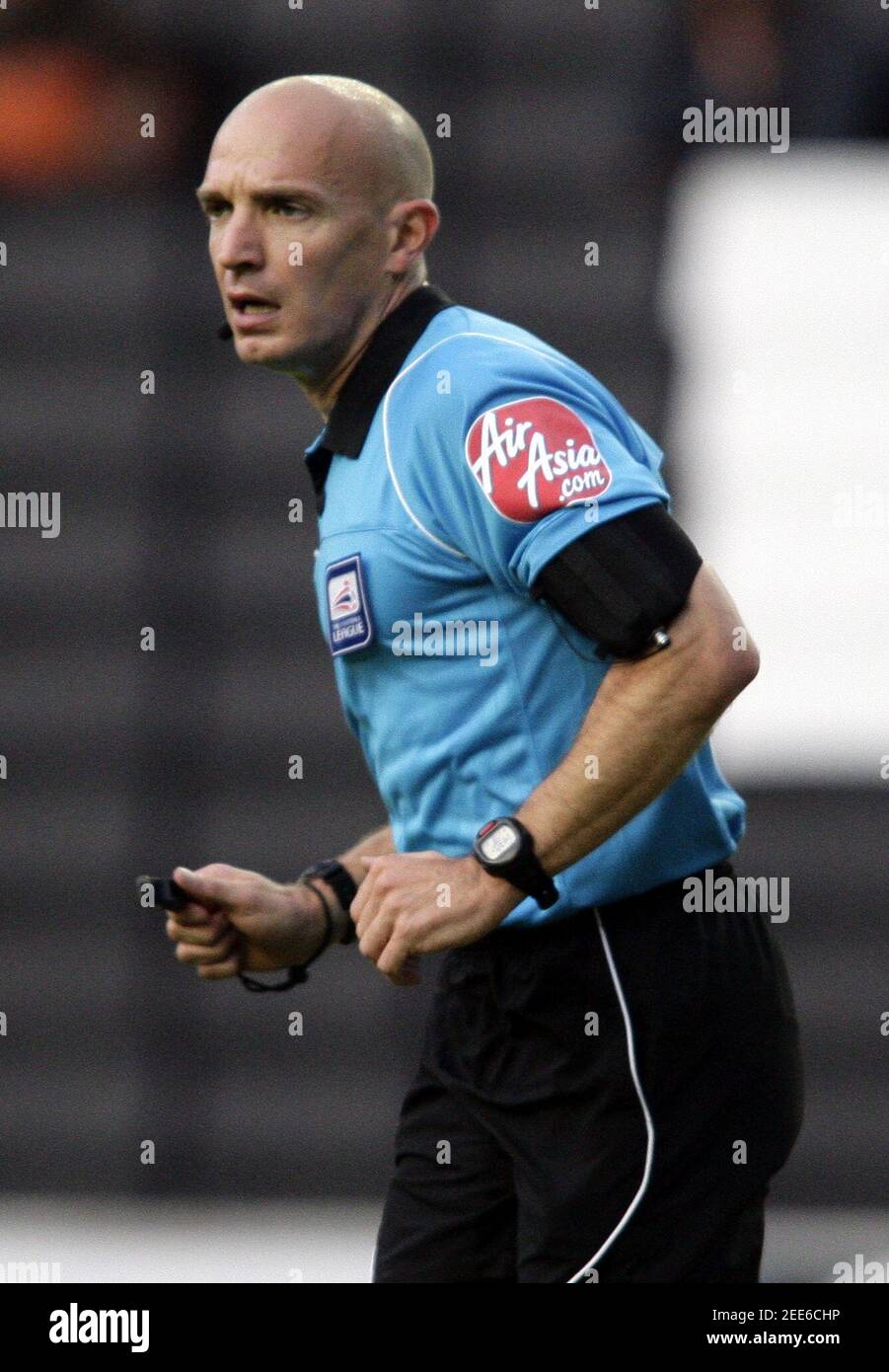 Referee Steve Rushton High Resolution Stock Photography and Images - Alamy