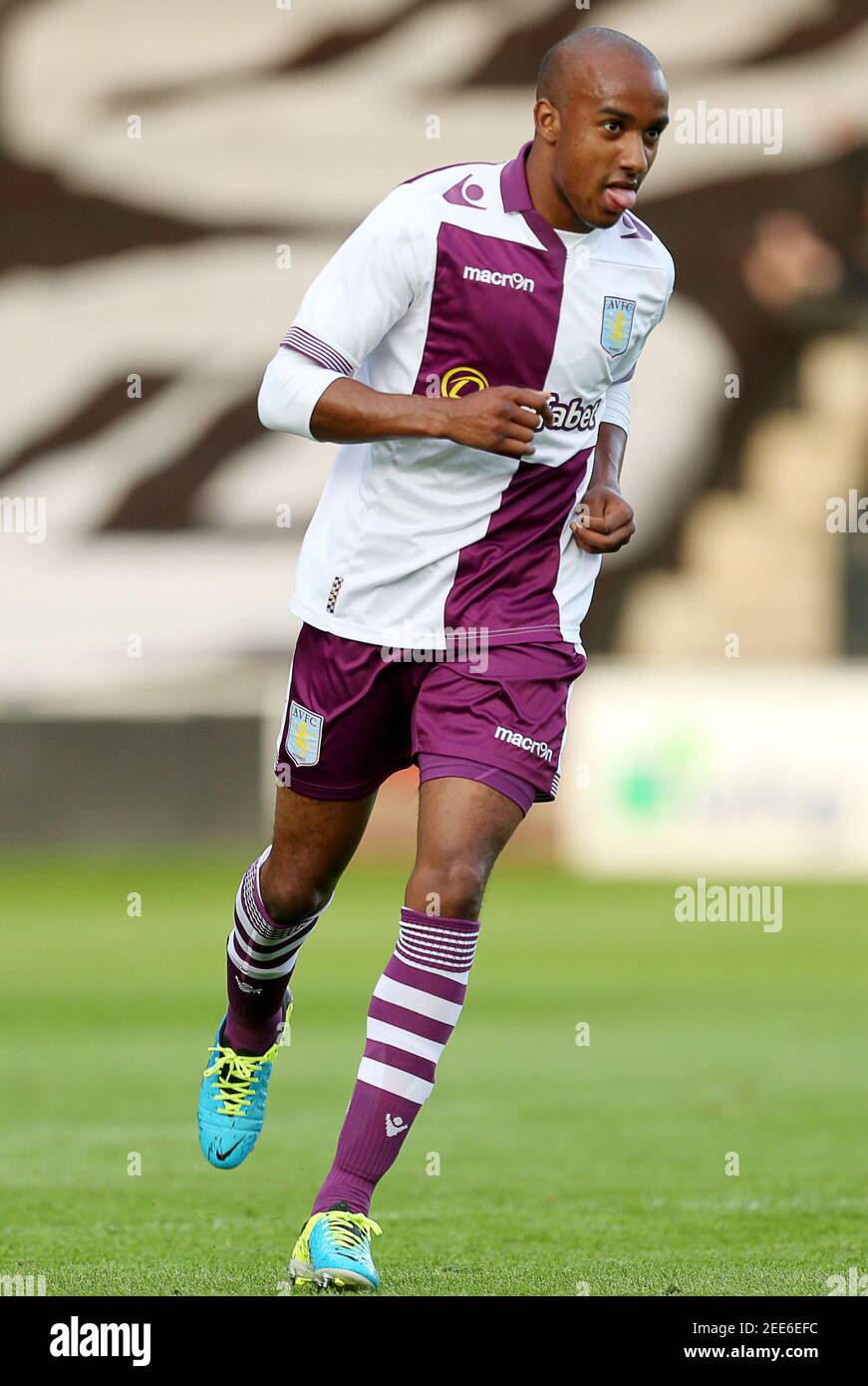 Fabian delph villa goal hi-res stock photography and images - Alamy