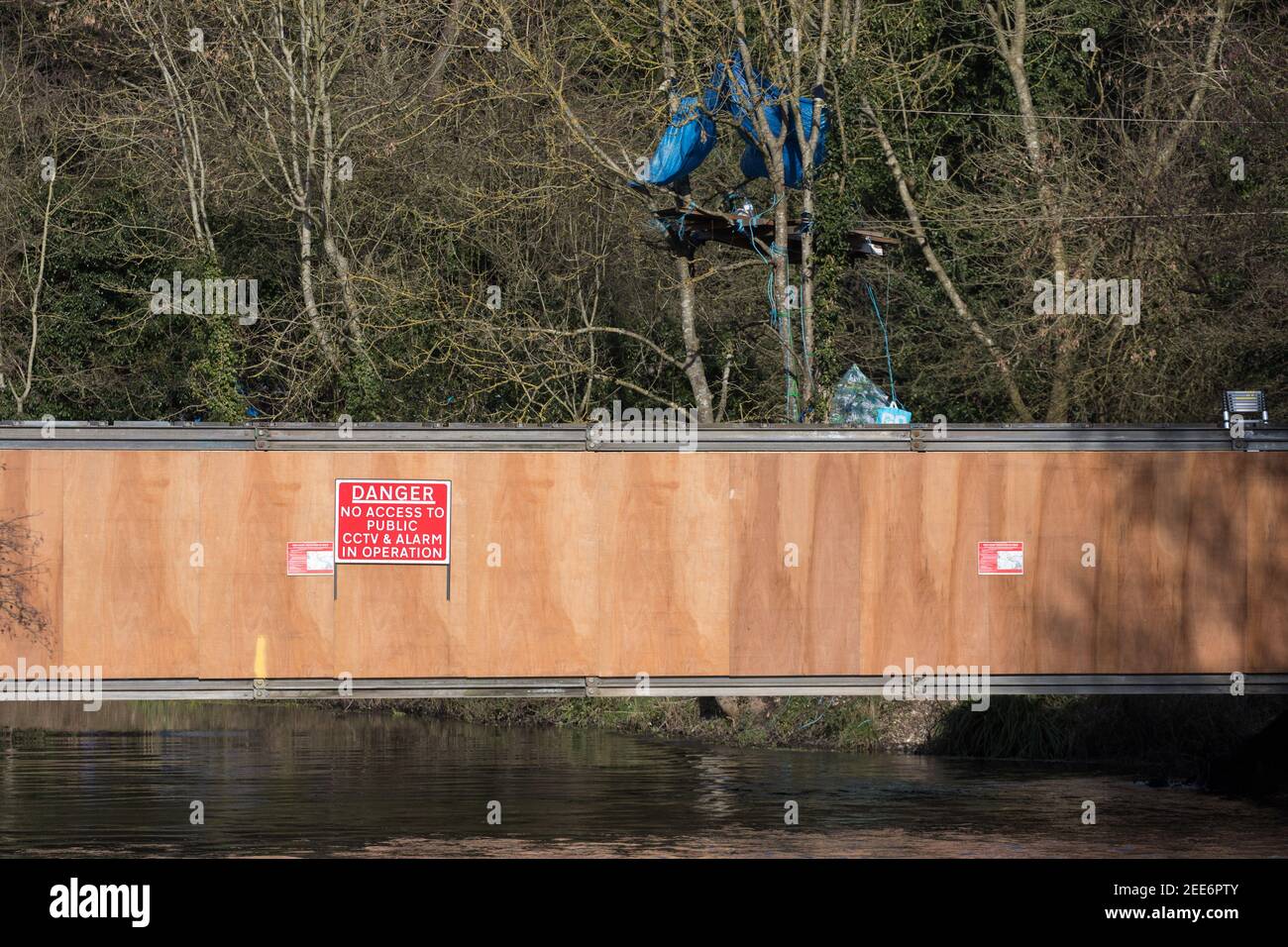 Bailey bridge across river hi-res stock photography and images - Alamy