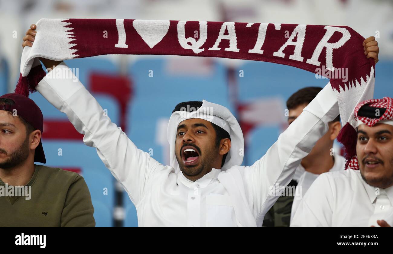 Saudi arabian football fans hi-res stock photography and images - Alamy