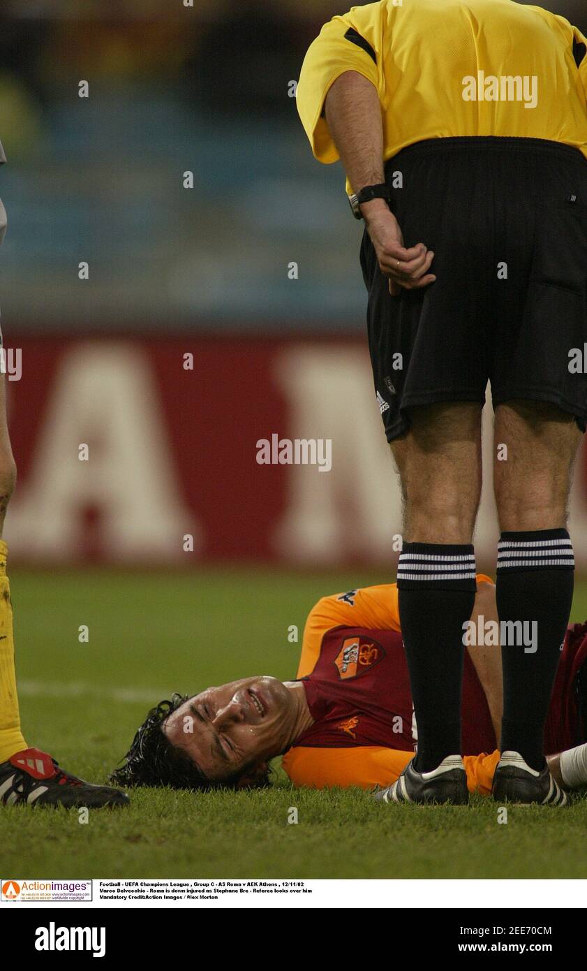 Referee stephane bre hi-res stock photography and images - Alamy