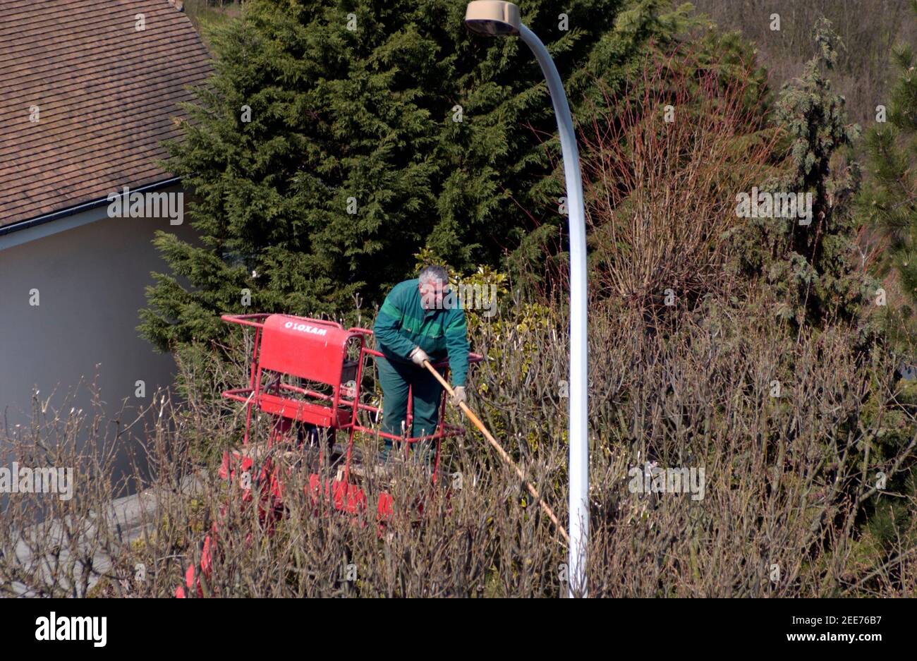 Loxam cherry picker hi-res stock photography and images - Alamy