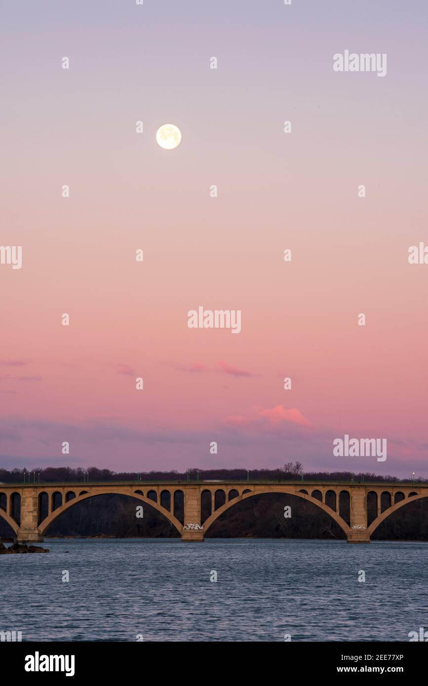 Phases of the moon us hi-res stock photography and images - Alamy