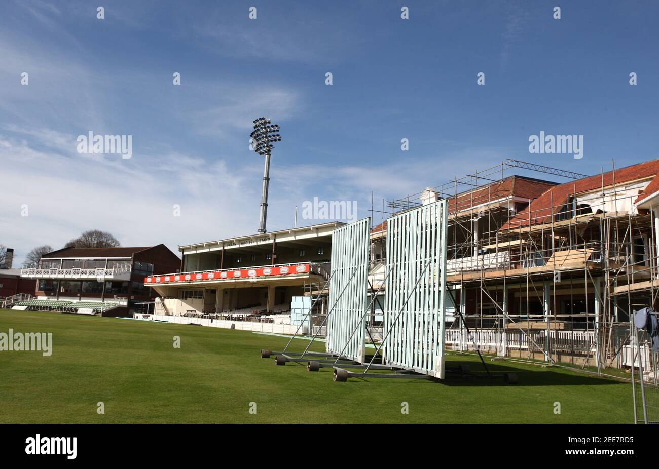 Dover cricket ground hi-res stock photography and images - Alamy