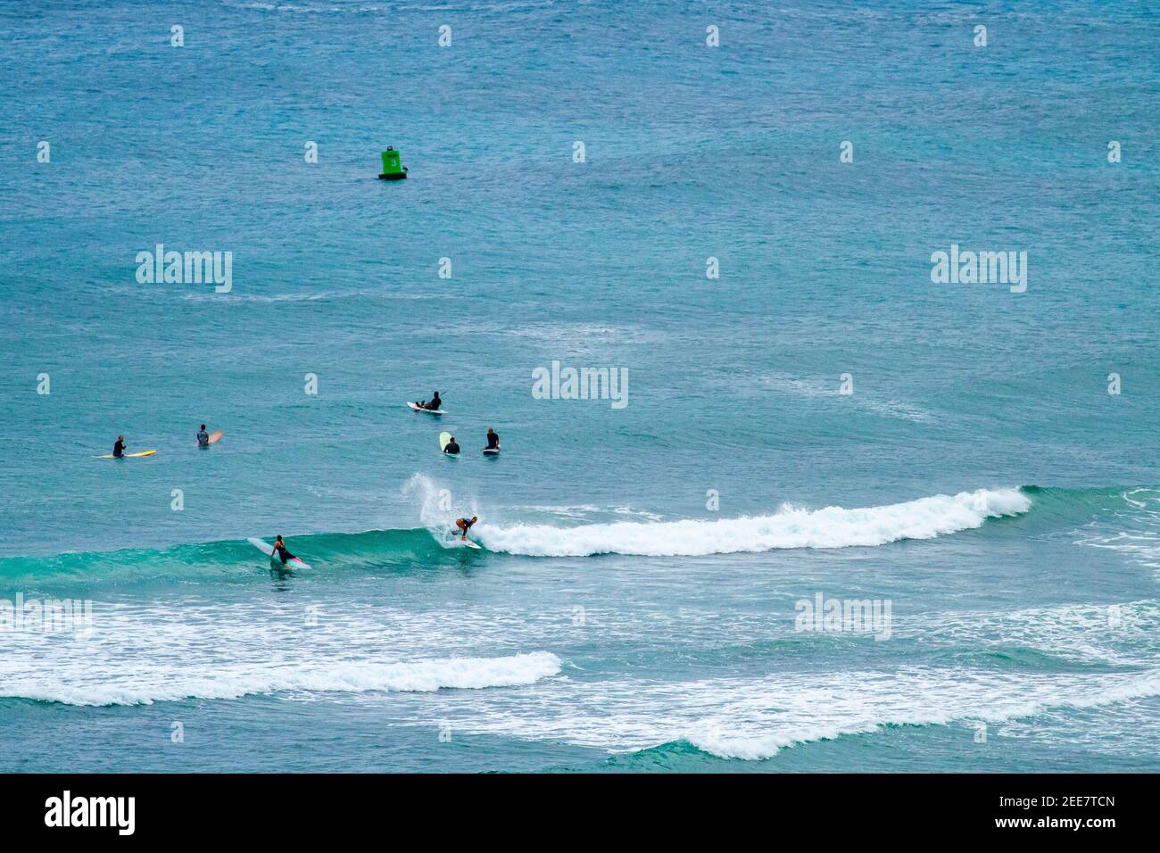Female surfer hawaii hi-res stock photography and images - Alamy