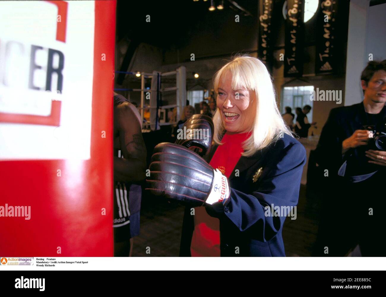 Wendy richards hi-res stock photography and images - Alamy