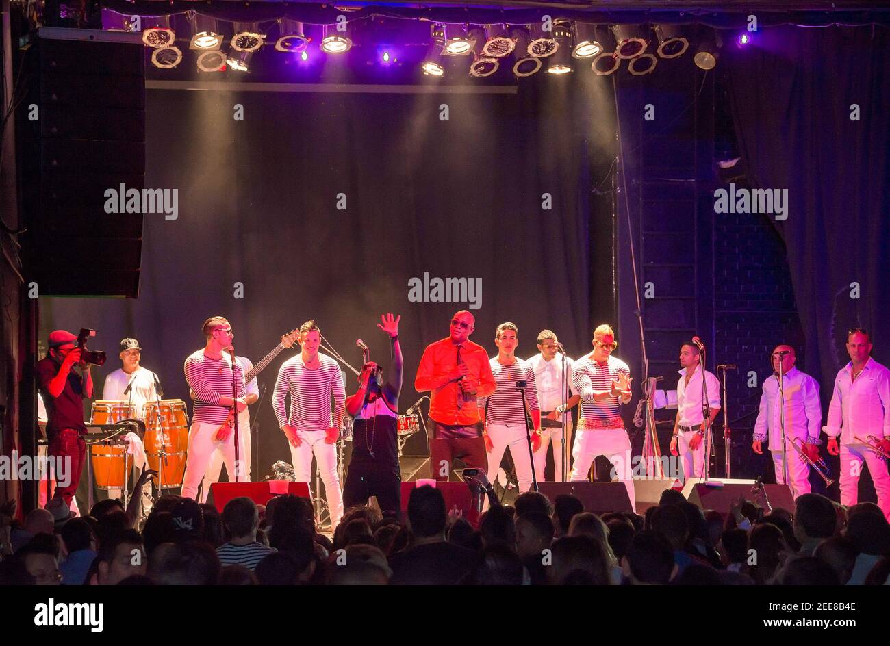 La Charanga Habanera en Toronto, Canada Stock Photo - Alamy