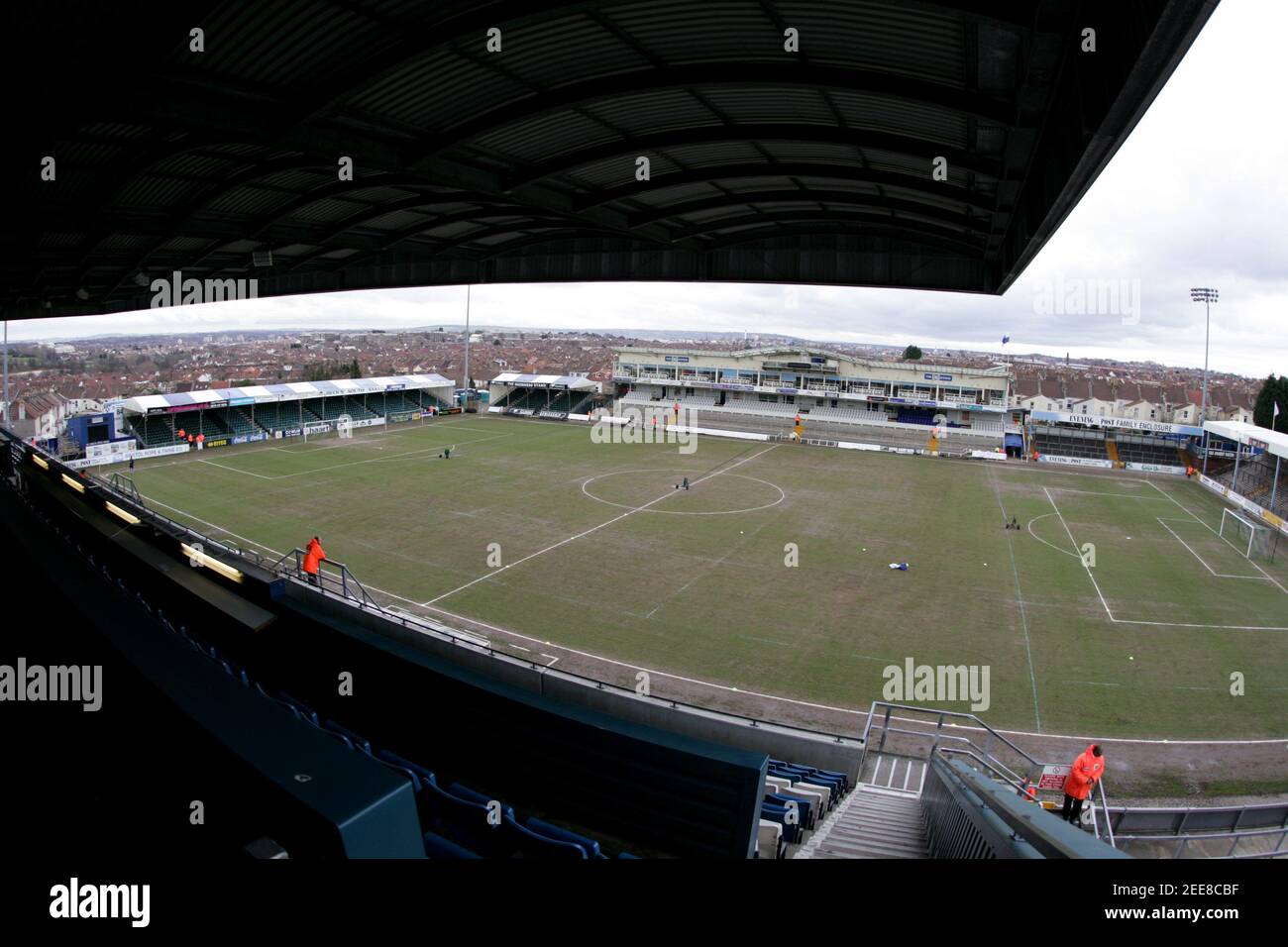 The memorial stadium bristol rovers hi-res stock photography and images ...