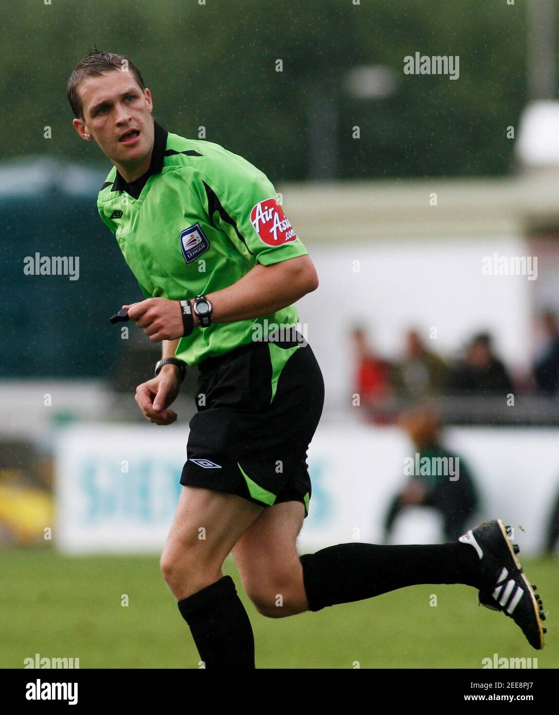 Craig pawson referee hi-res stock photography and images - Alamy